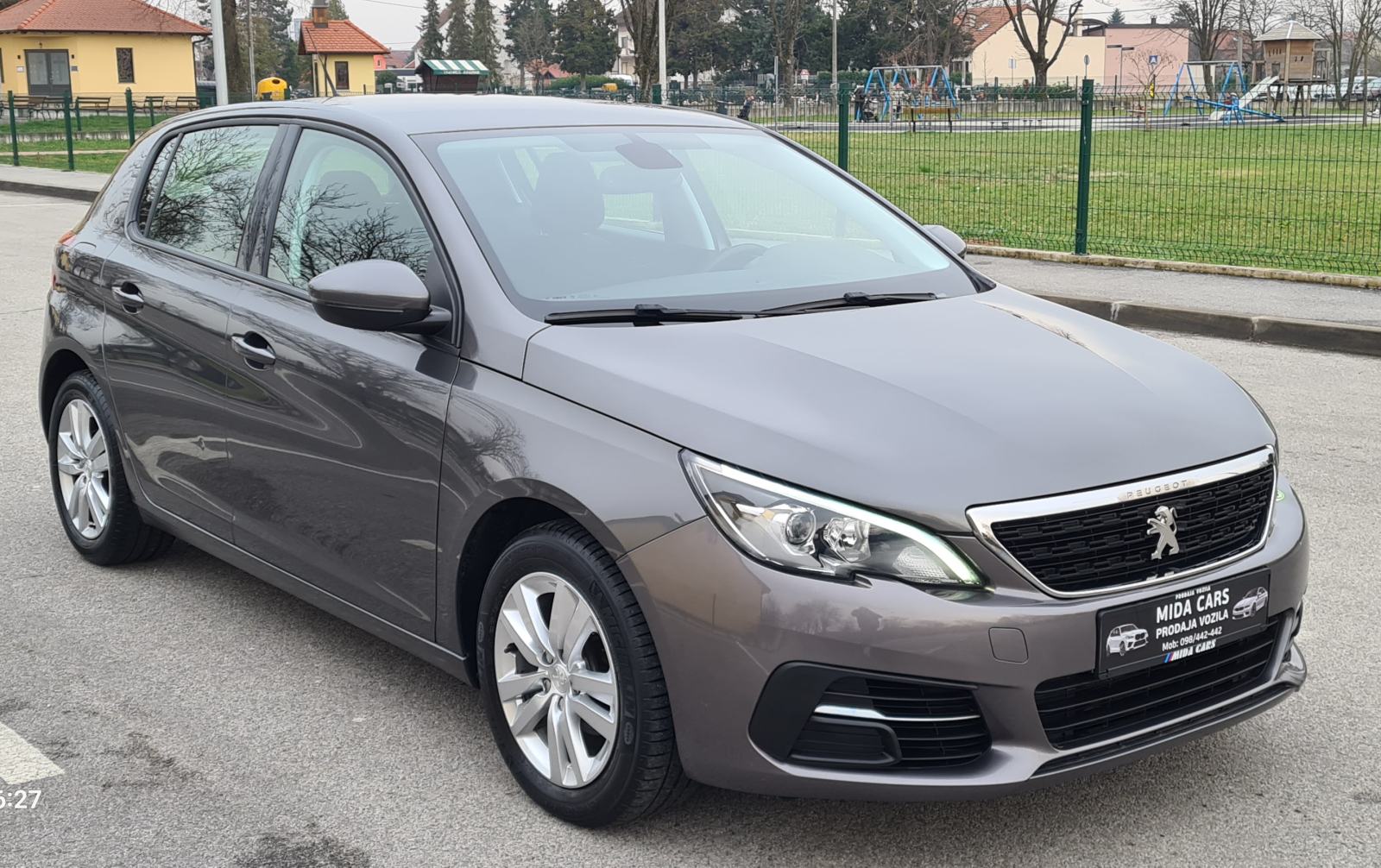 Peugeot 308 1,2 PureTech-2019--105TKM-PDV-KAO NOV, 2019 god.