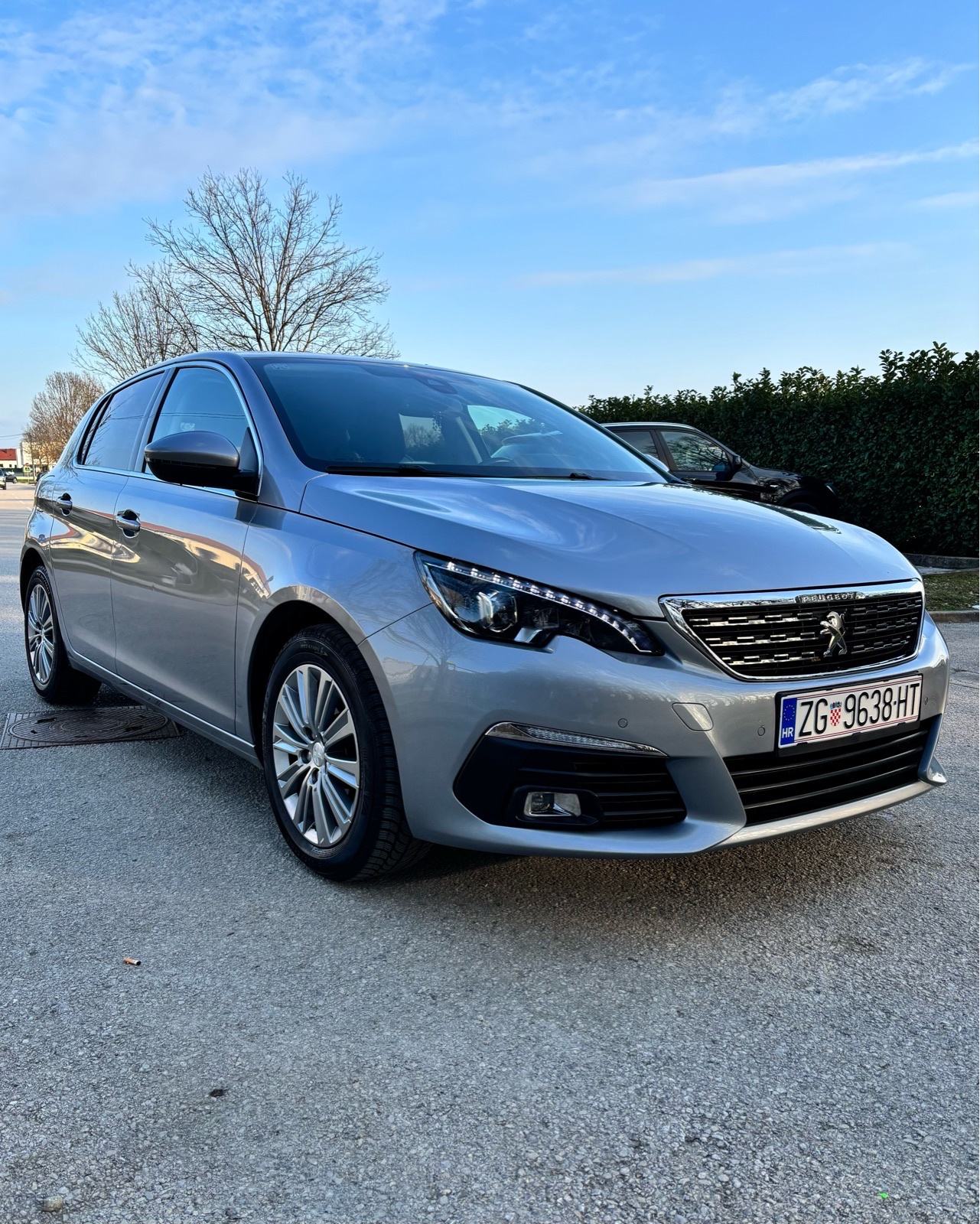 Peugeot 308 1,2 PureTech 130 EAT8 Allure *REG 2/2026*, 2019 god.