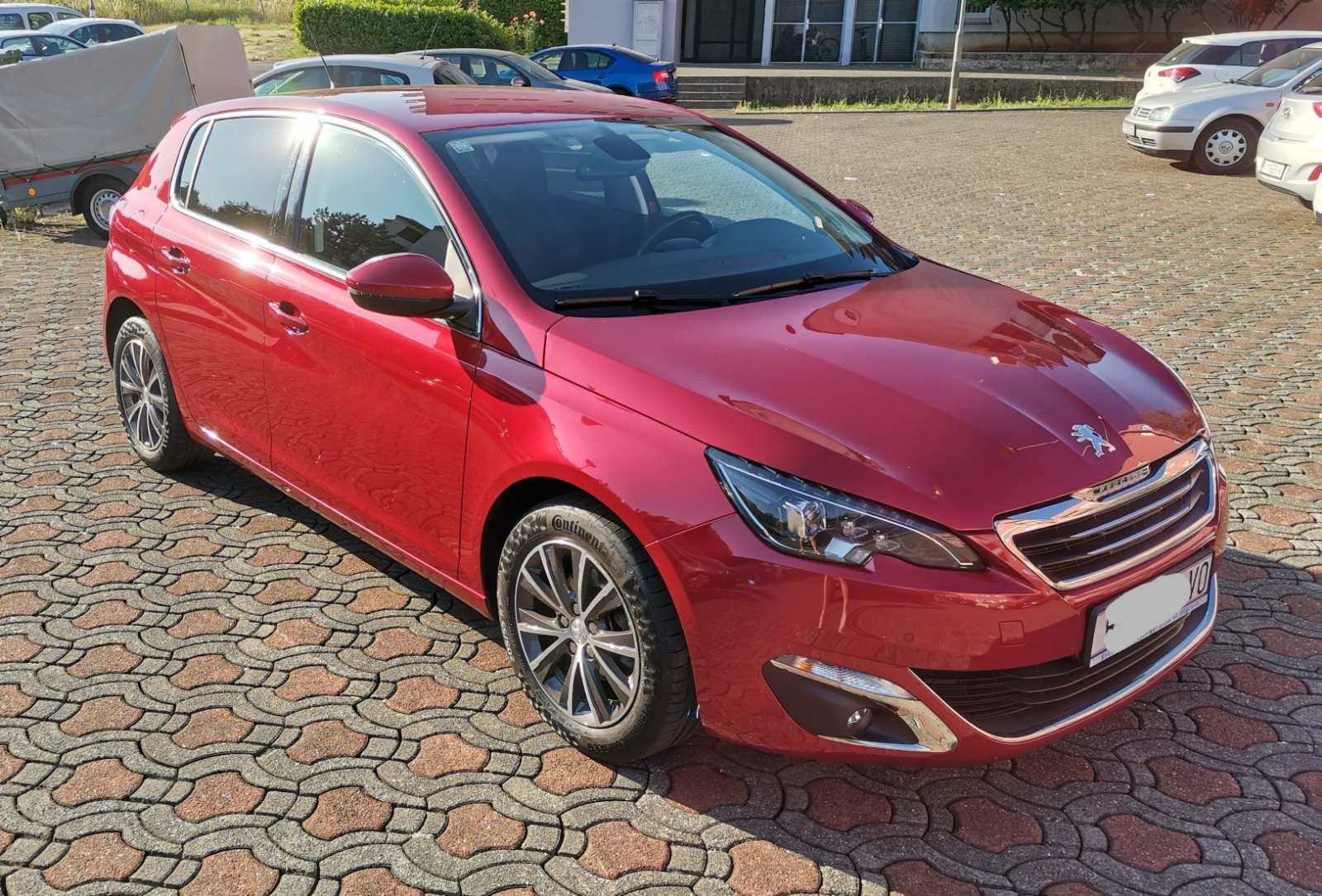 Peugeot 308 1,6 BlueHDi Allure, 2015 god.
