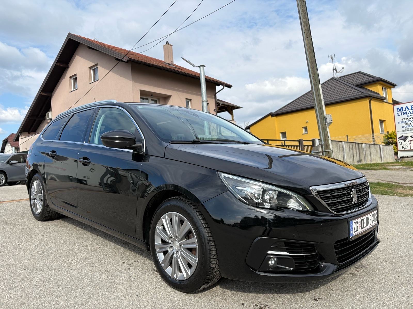 REZERVIRAN! Peugeot 308 SW 1,5 BlueHDi 2021g Allure..Kupljen u Hr, 2021 ...