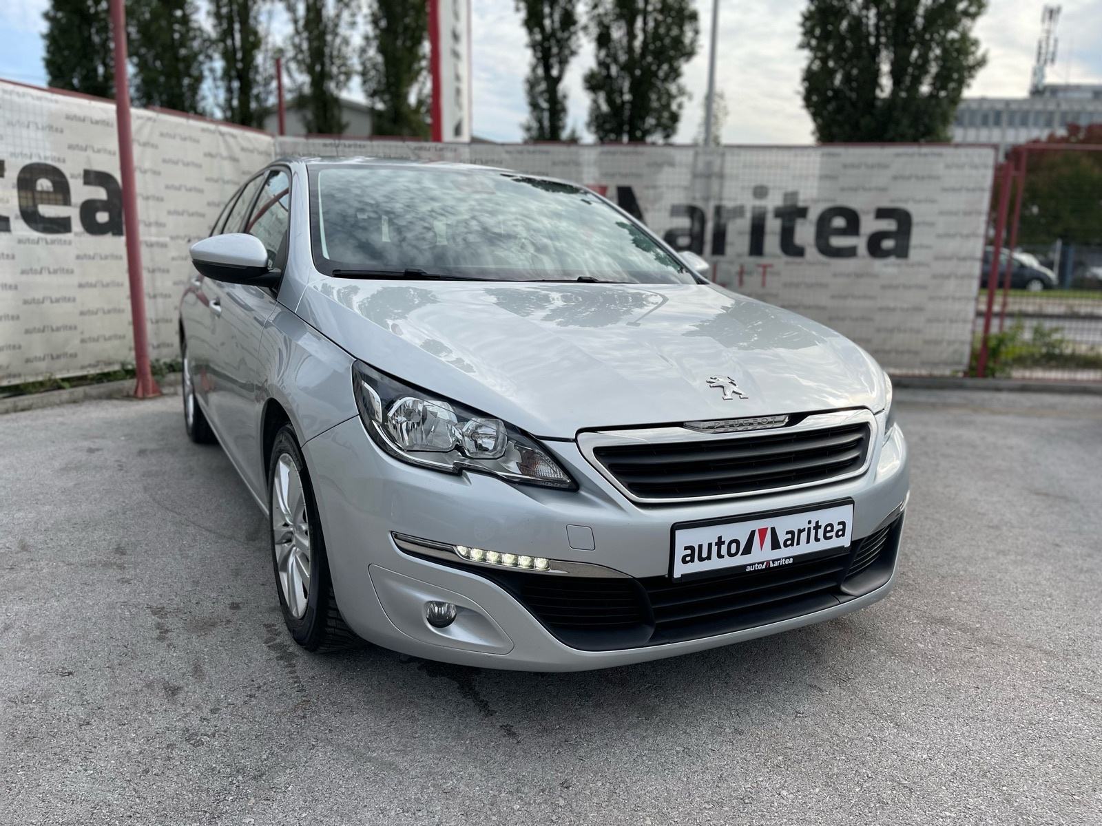 Peugeot 308 SW 1,6 BlueHDi, Navi, Senzori, REZERVIRAN!!, 2015 god.