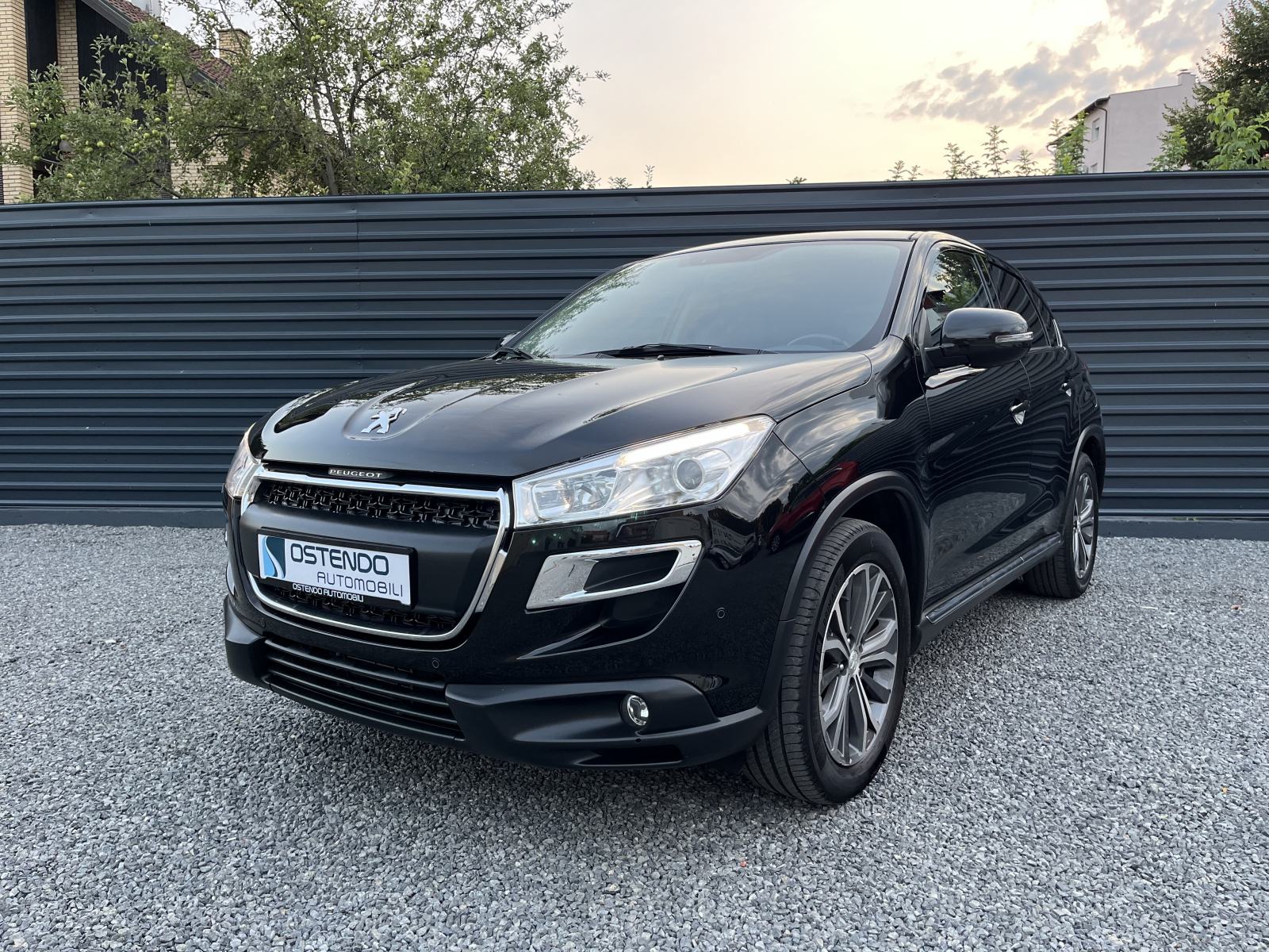 Peugeot 4008 1,6 HDi ALLURE- 4X4-XENON-LED-NAVI-R KAMERA-ALU 18, 2013 god.