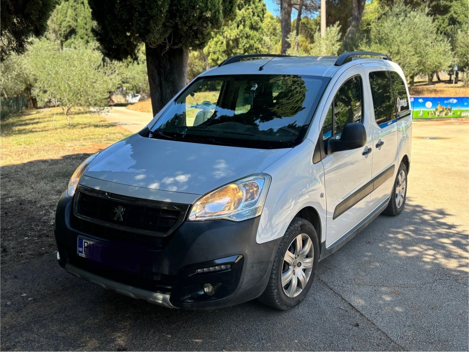 Peugeot Partner 1,6 Hdi - 7sjedista - 125tkm - kuka -Super stanje ...