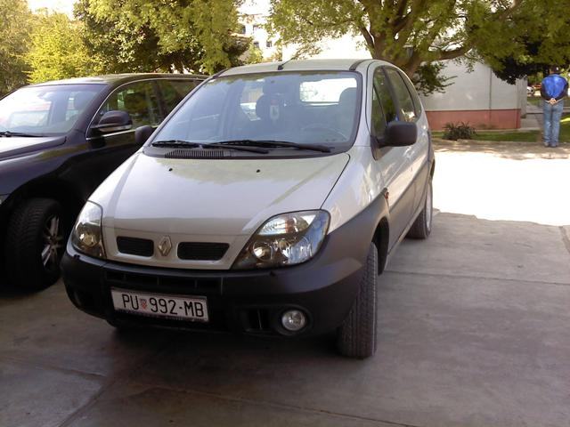 Pula, Renault Scenic, POVOLJNO!, 2002 god.