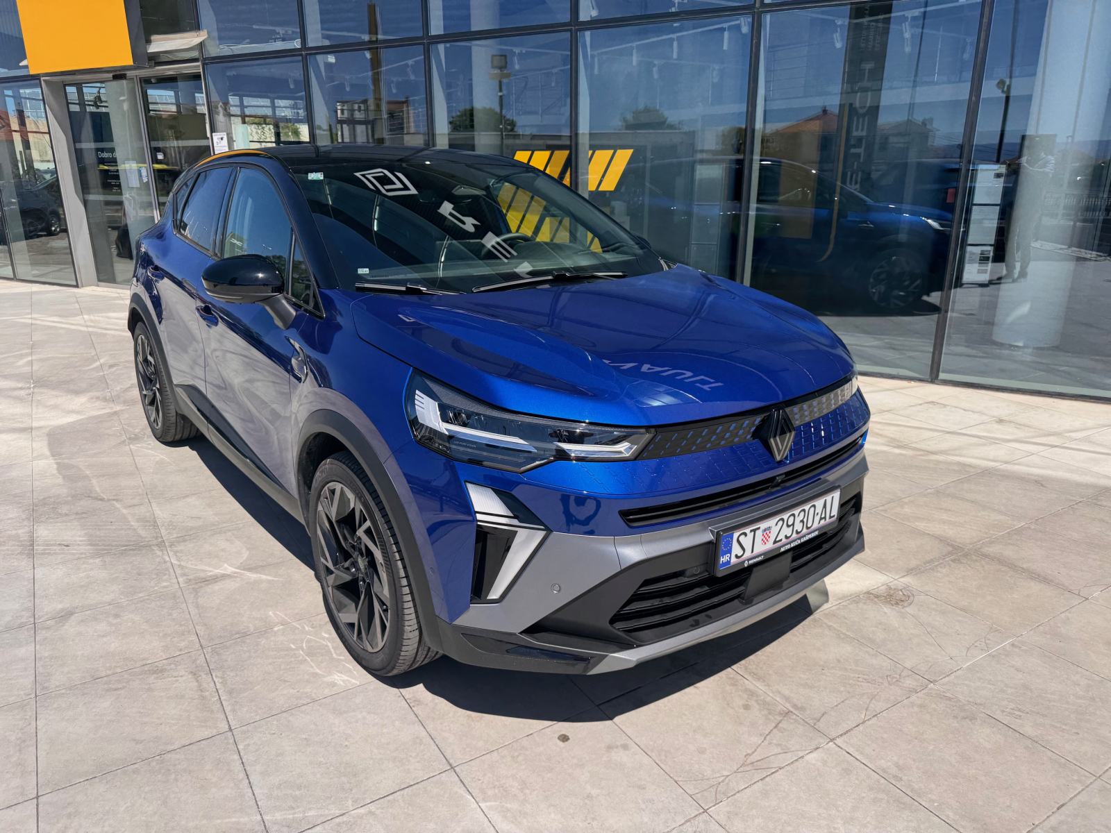 Renault Captur Iconic Esprite Alpine E-Tech full hibryd 145, 2024 god.