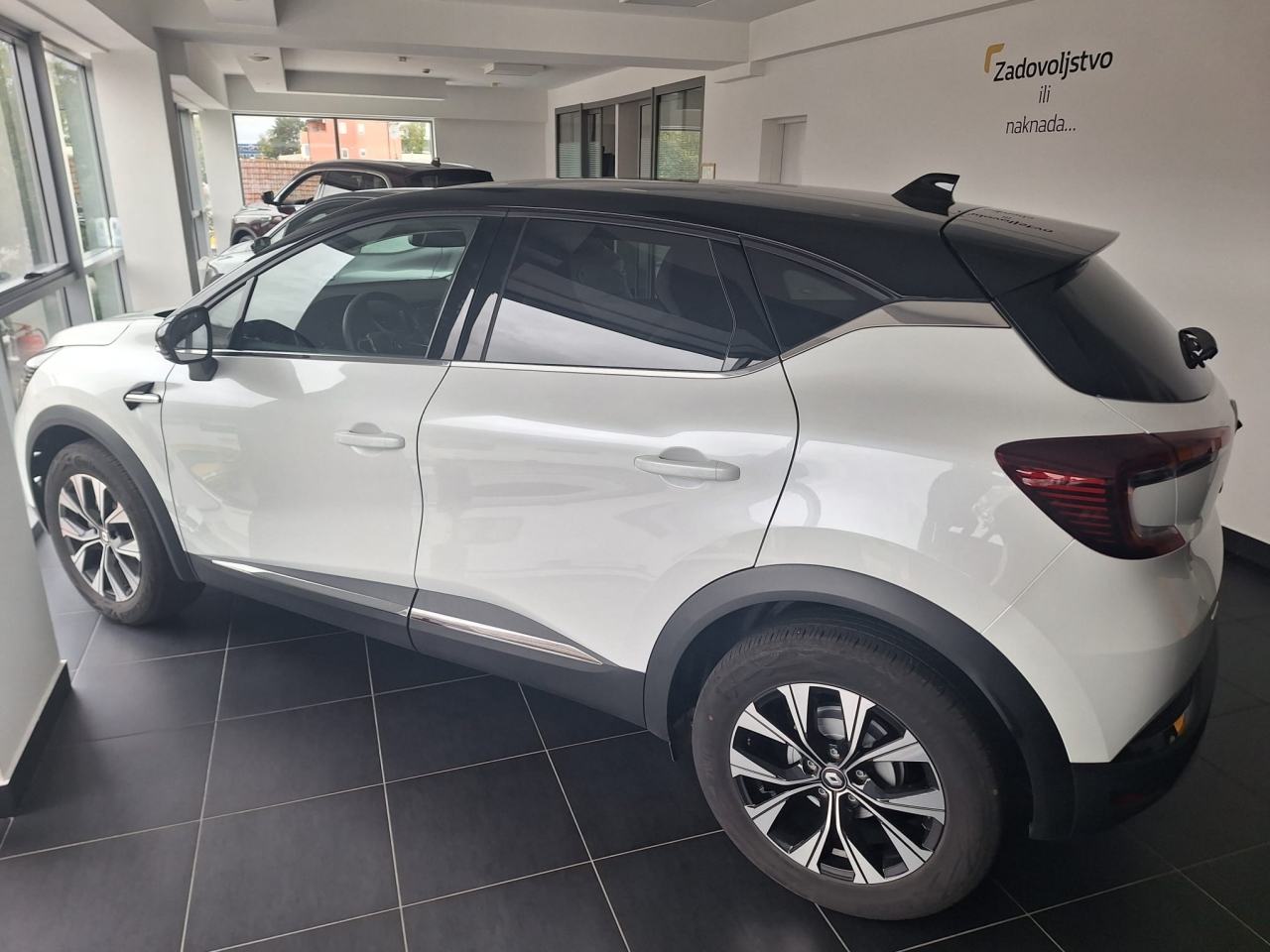 Renault Captur TCe 90 Techno, 2024 god.