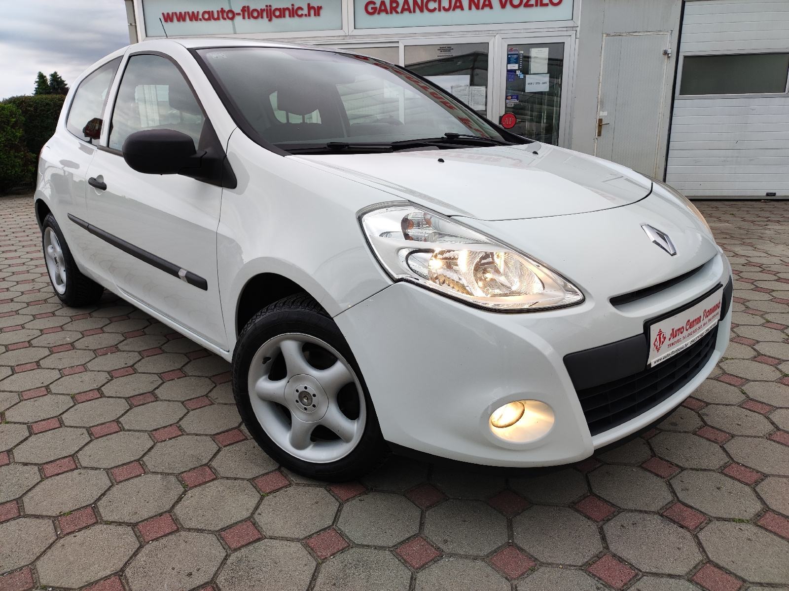 Renault Clio 1,5 dCi 2013.,N1-DOSTAVNO, 2 SJEDALA + TRUGA,3900 € + PDV ...