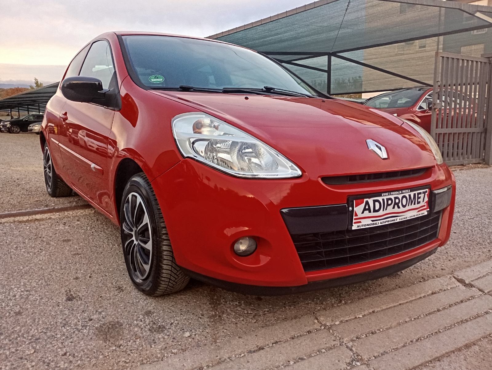 Renault Clio 1,5 dCi REG 1 GOD // JAMSTVO 12 MJ //, 2010 god.