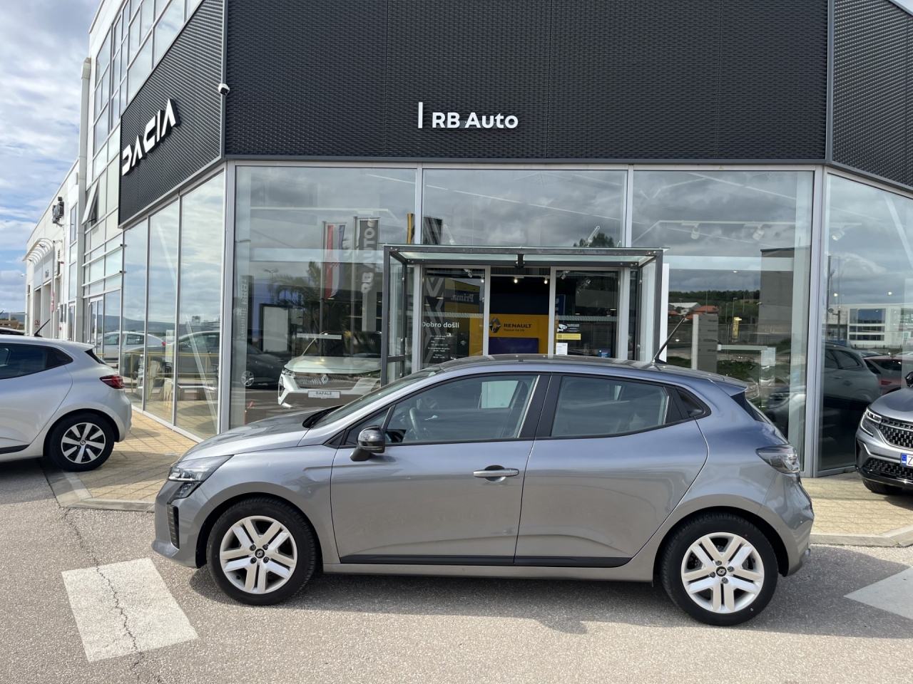 Renault Clio TCe 90 Evolution, 2024 god.