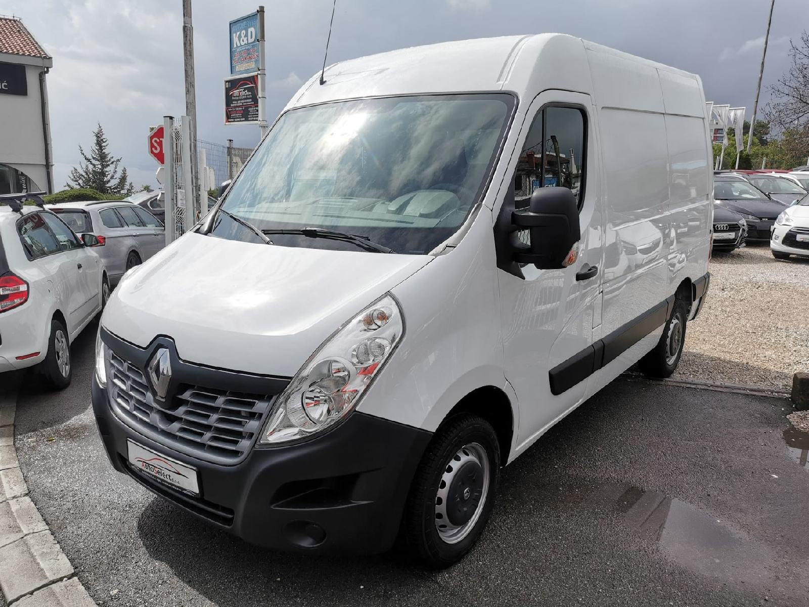 Renault Master 2,3 DCI L1H2 - 2016 - 159.000km - SERVISNA - REZERVIRAN ...