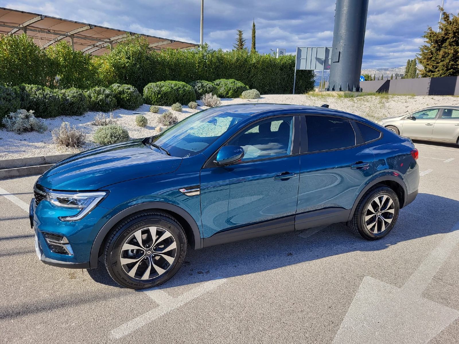 Renault Megane Conquest 1,6 ,E-TECH 145,HYBRID automatik, 2022 god.