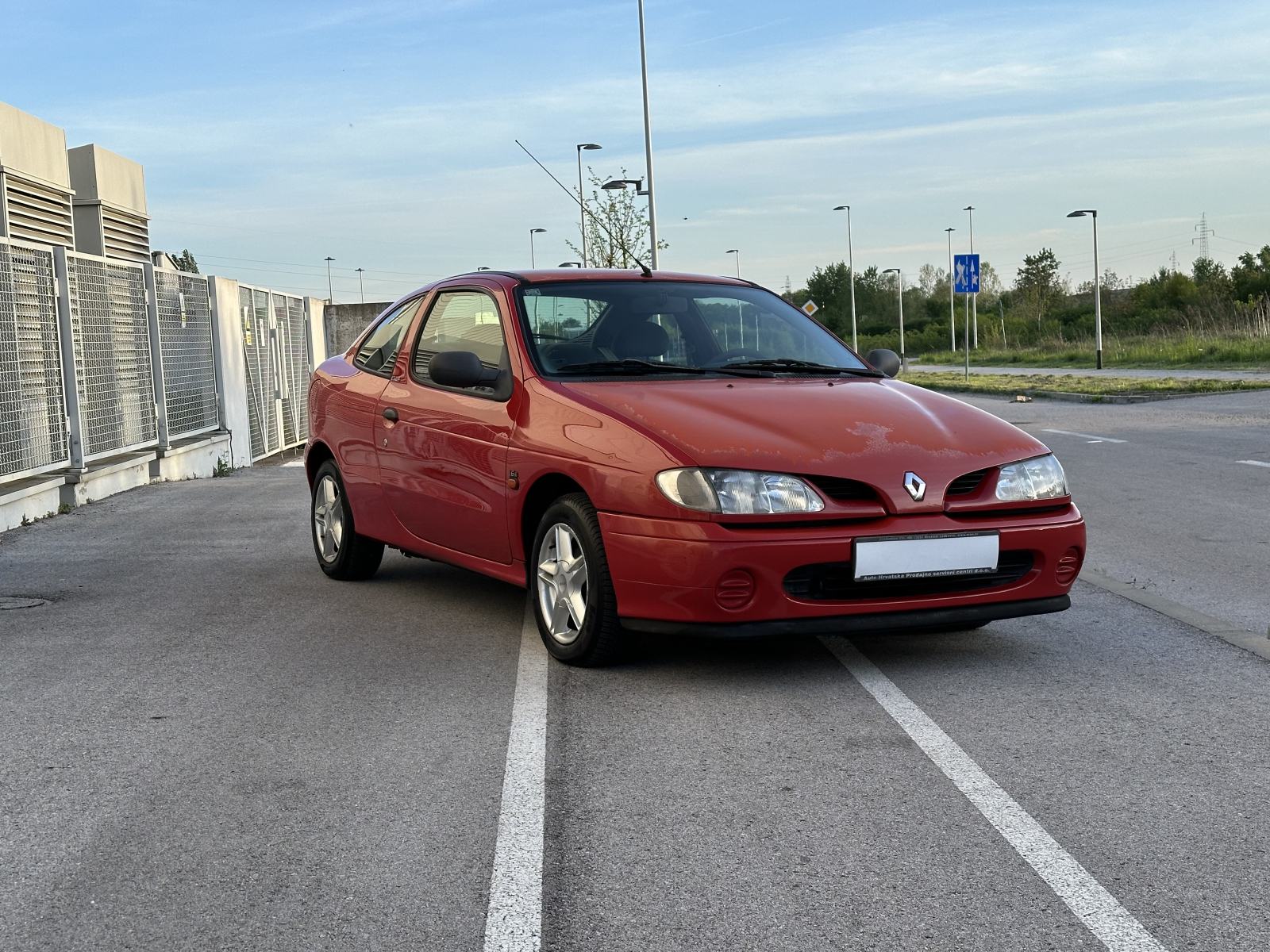 Renault Megane Coupe 1,6 e, 1996 god.