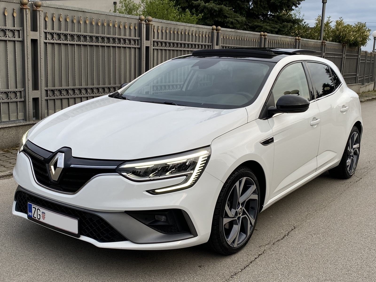 RENAULT MEGANE RS LINE 2021 8.600KM! REG.08/23 PANORAMA.., 2021 god.