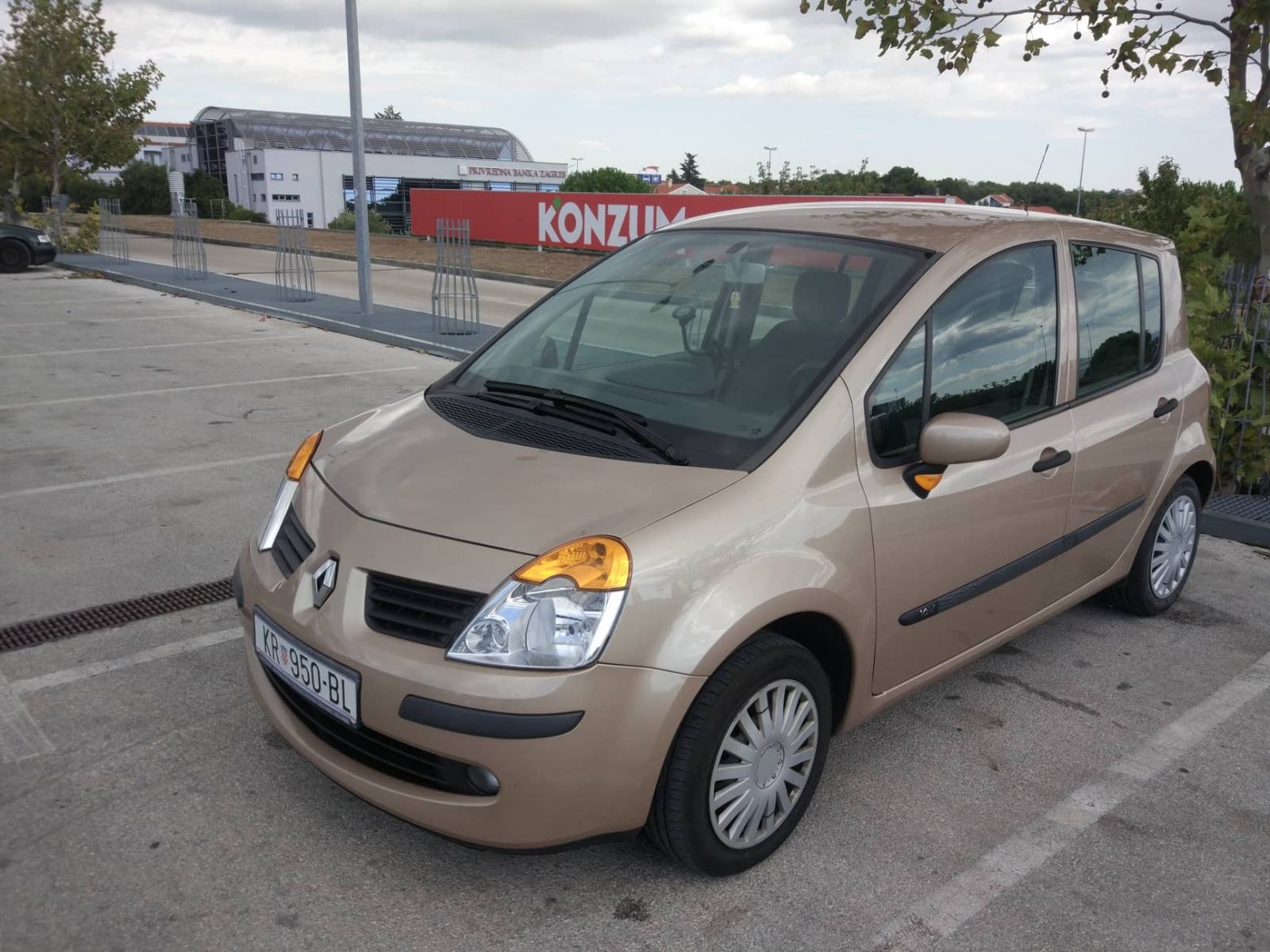 Renault Modus 1,2 16V- 81500km / Zimske+ljetne gume / Reg.do 07.2020 ...