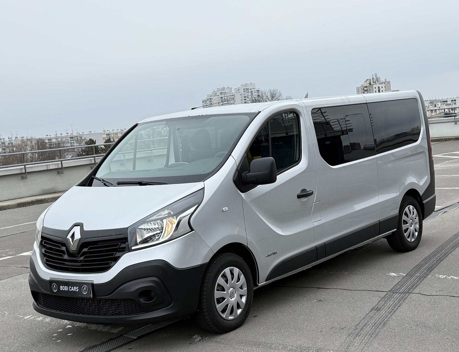 RENAULT TRAFIC 1.6DCI 85KW125KS REG 10/25 8+1 125.000KM HR AUTO, 2015 god.