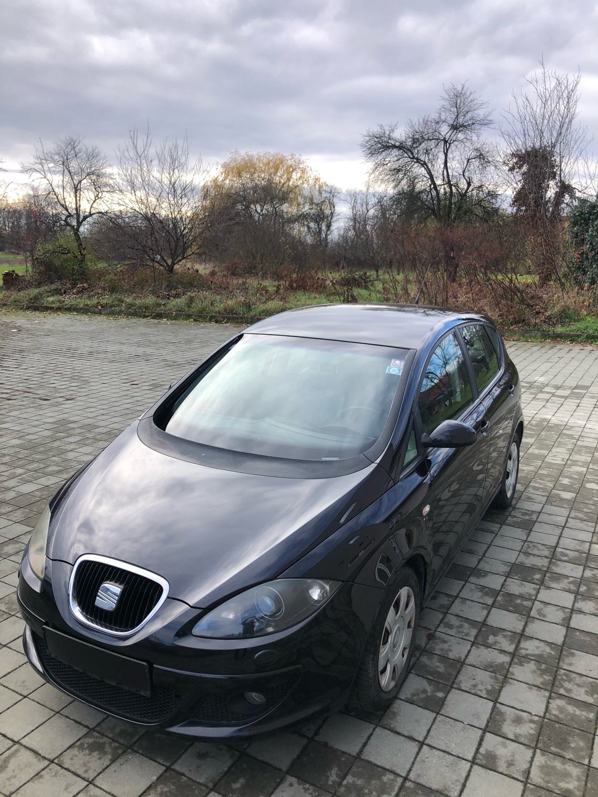 Seat Altea 2,0 TDI **FULL OPREMA** ((169000 KM SERVISNA)) kartice/rate ...