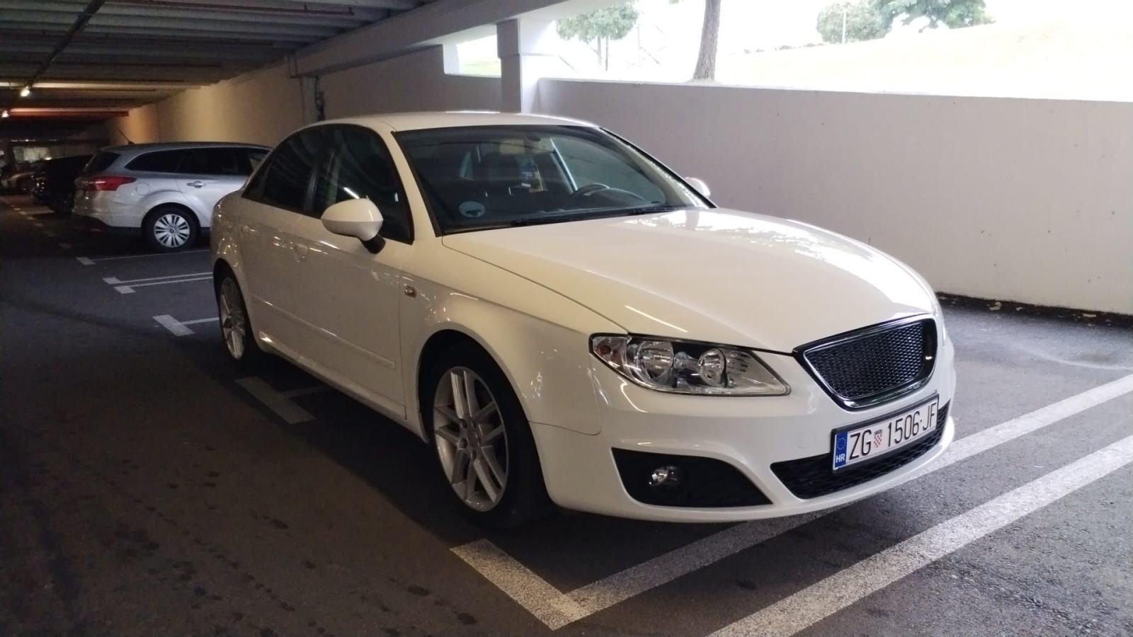 Seat Exeo 2,0 TDI Sport * 135. tisuca km *, 2011 god.