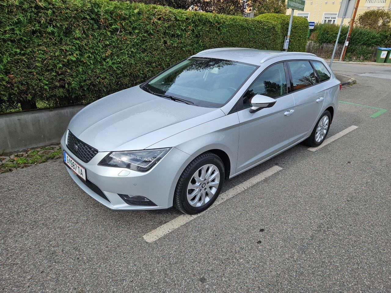 Seat Leon 1,6 TDI Automatik/ ACC / Alcantara / Lane Assist / LED, 2015 god.