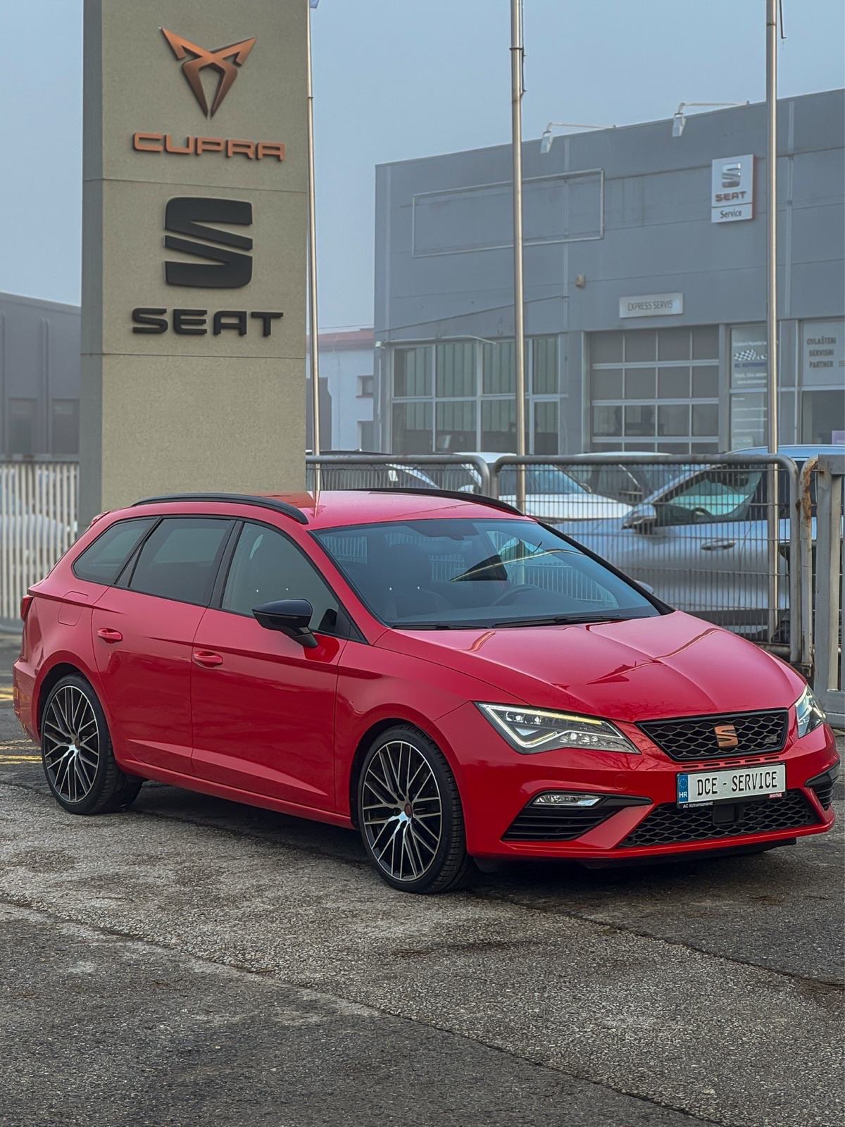 Seat Leon Cupra ST 2,0 TSI DSG 4Drive, 2020 god.