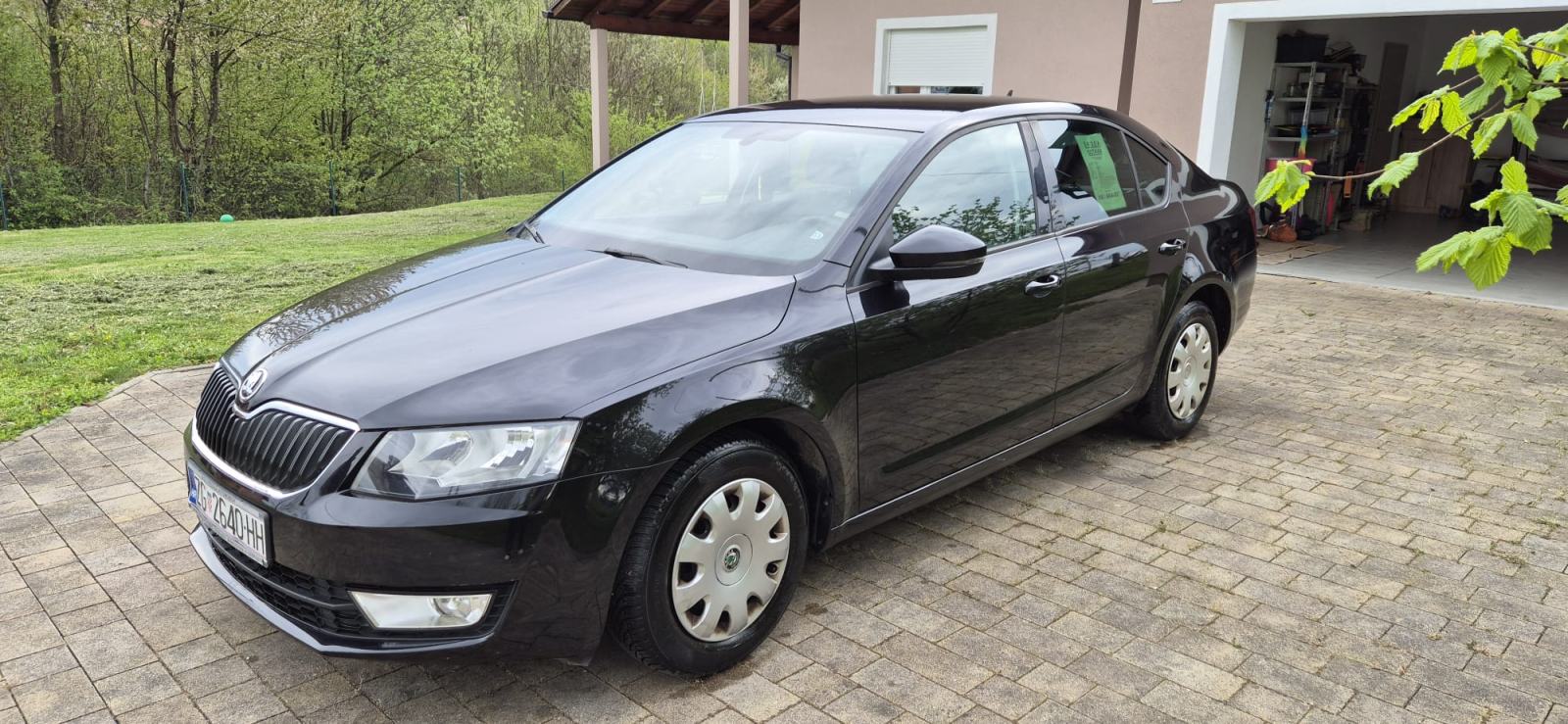 Škoda Octavia 1,6 TDI DSG automatik, reg. 05/2026, 2015 god.