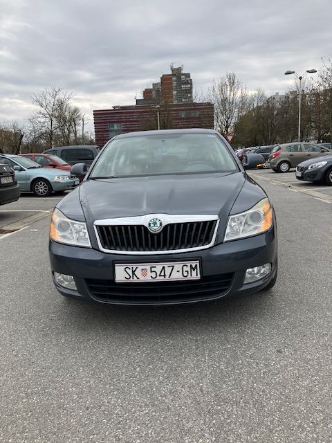 ŠKODA OCTAVIA 1,6 TDI ELEGANCE PLUS,reg.do 2/2026.g., 3.400 eura, 2011 god.