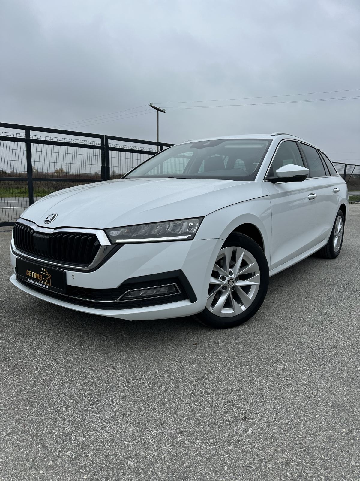 Škoda Octavia Combi 2,0 TDI FIRST EDITION /DSG / 1VLASNIK / U PDV-u ...