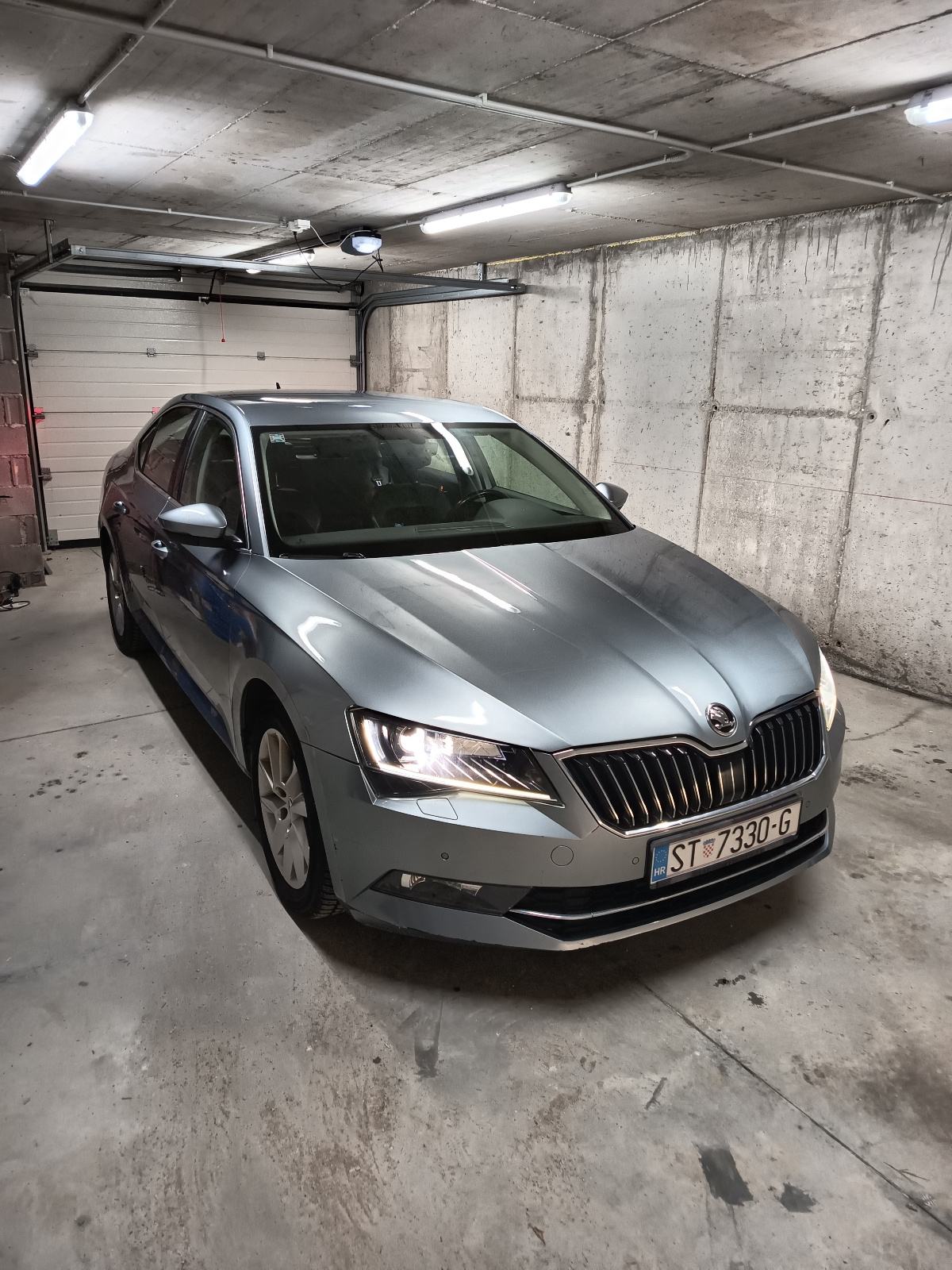 Škoda Superb 2,0 TDI, 2016 god.