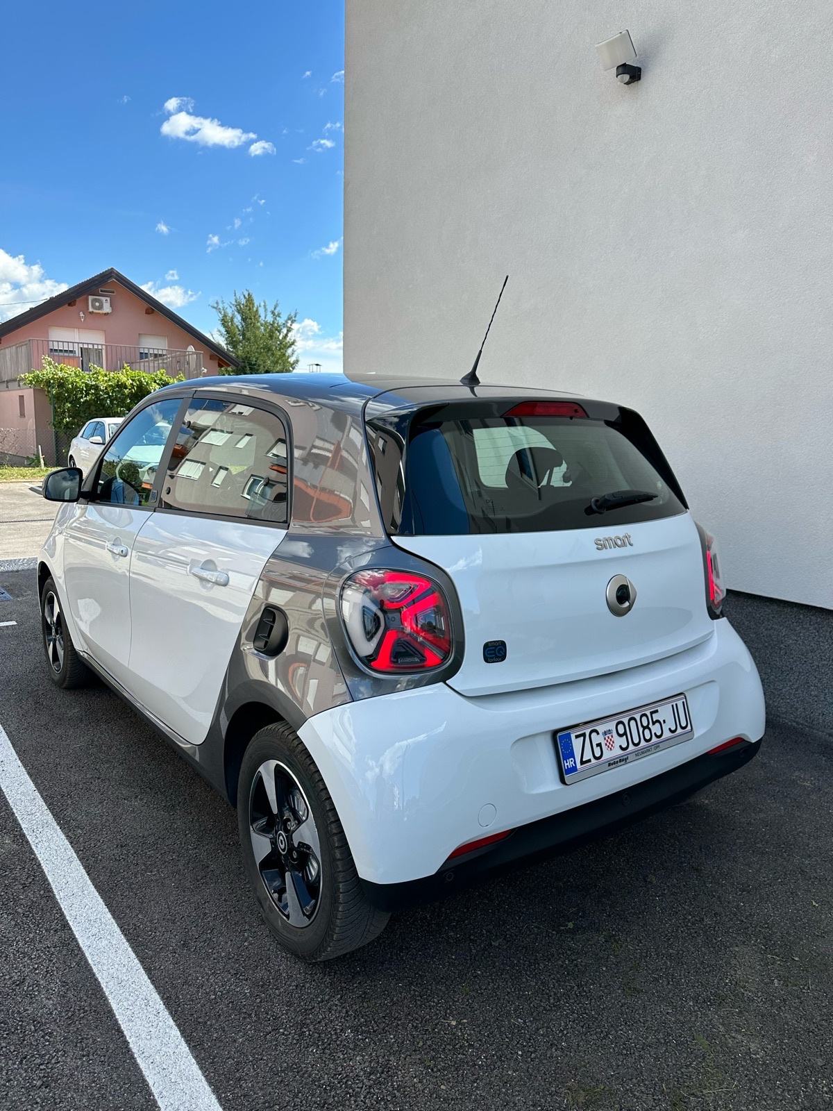 Smart EQ forfour facelift LED pano kamera, 2021 god.