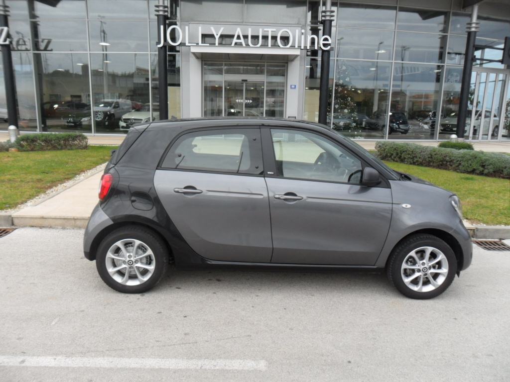 Smart forfour automatik Passion, 2017 god.
