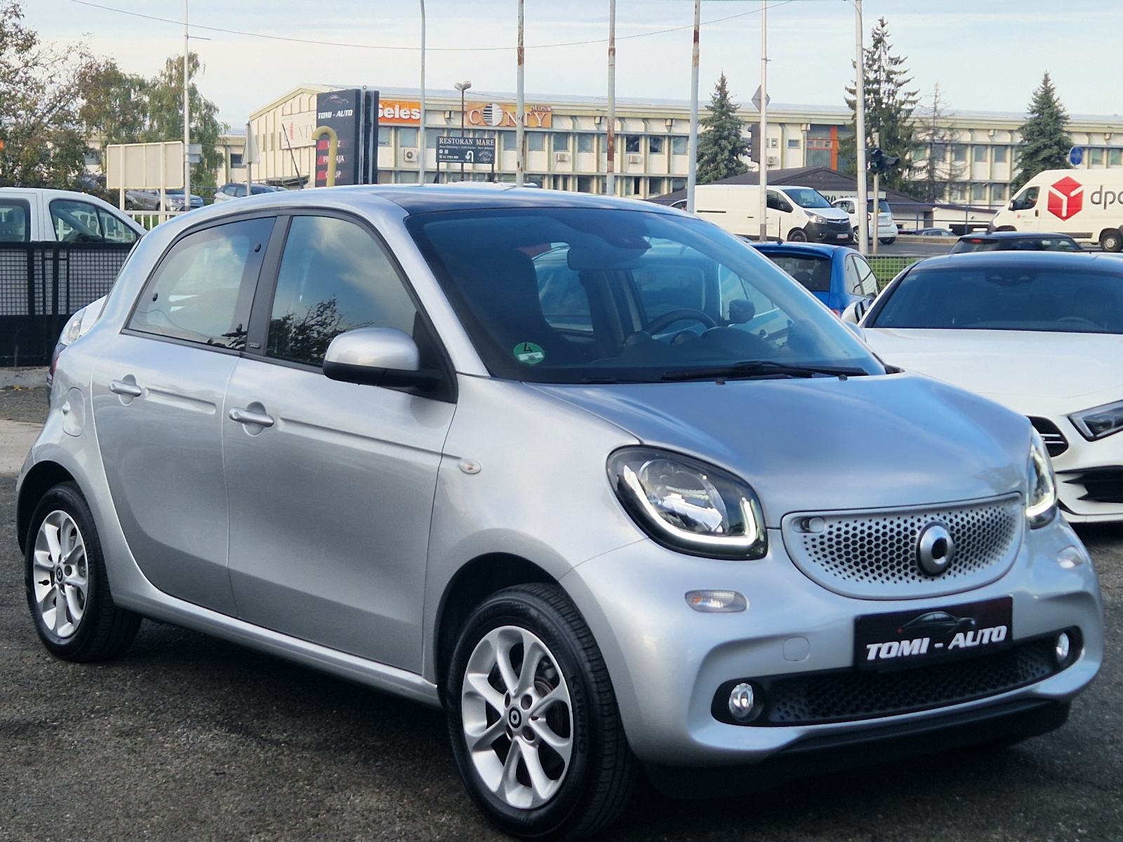 Smart forfour TURBO 90KS automatik,LED,PDC,KAMERA,PANO,NAVI,DIG.KLIMA ...