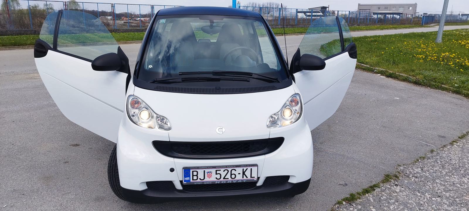Smart fortwo coupe 1.0 Mhd, 2012 god.