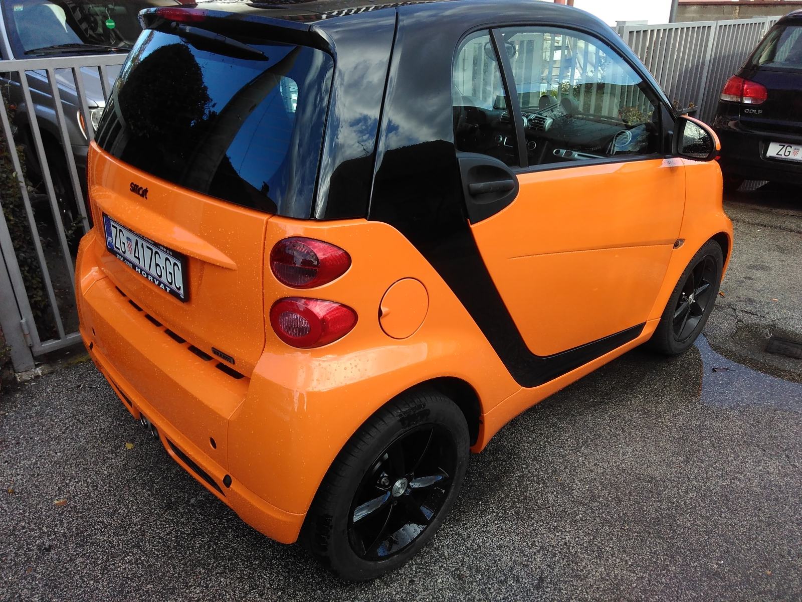 Smart fortwo coupe Brabus NIGHT ORANGE, 2011 god.