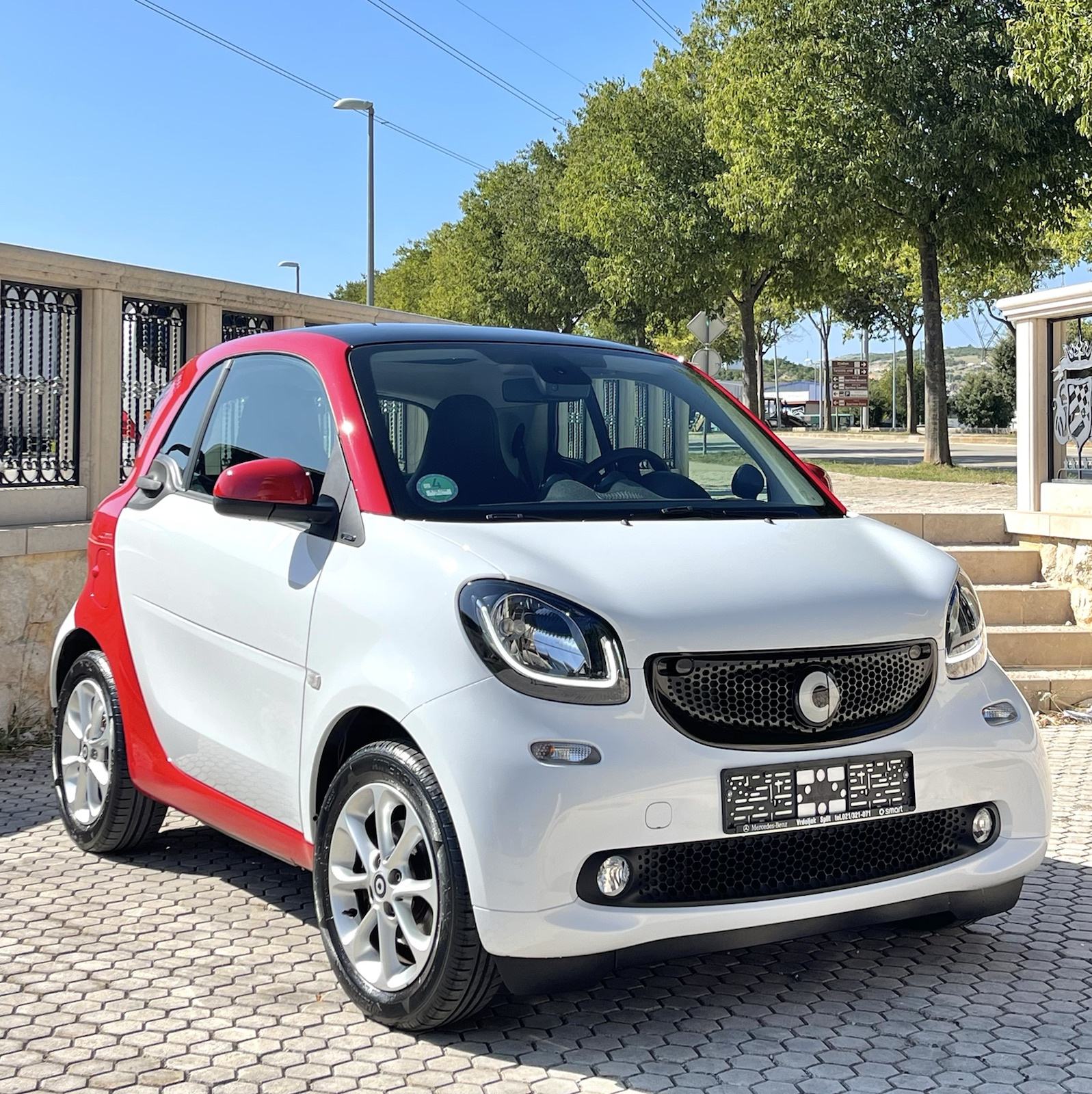 Smart fortwo 453 • PRIME •TURBO 90KS_ AUTOMATIK ,NAVI ,PANO ,PDC ,LED ...