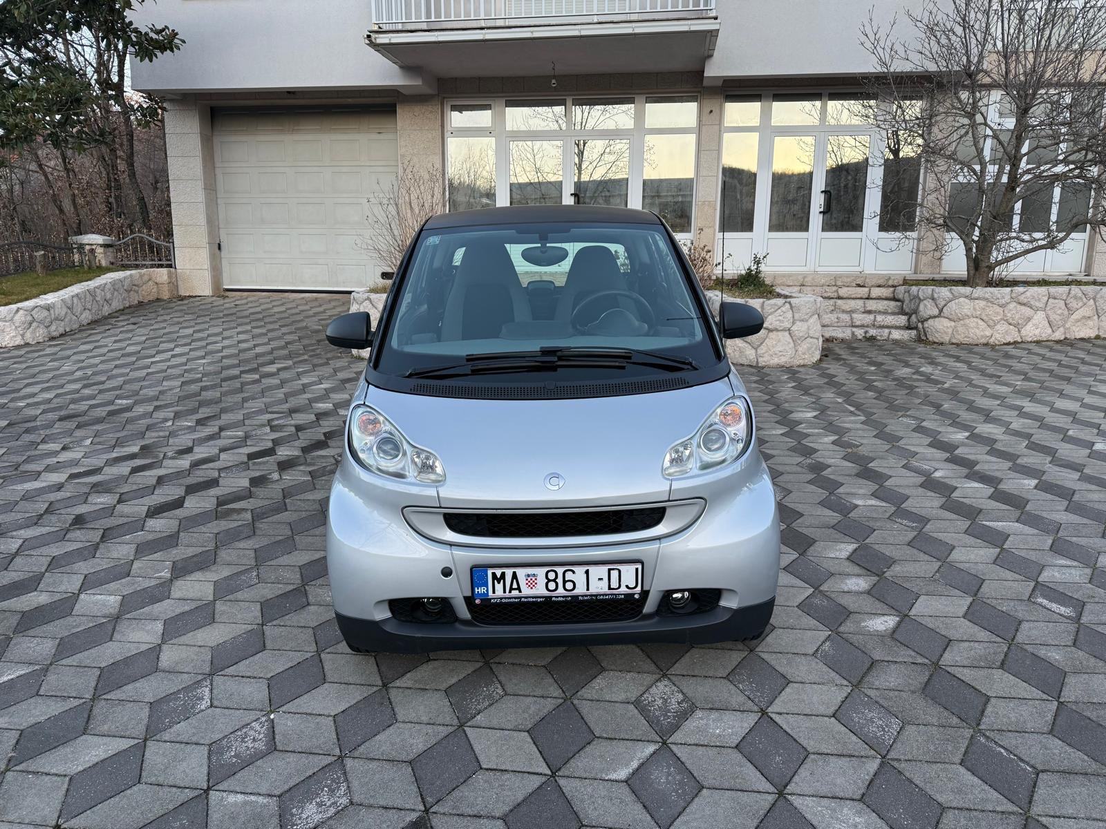 Smart fortwo coupe Smart fortwo cdi automatik, 2009 god.