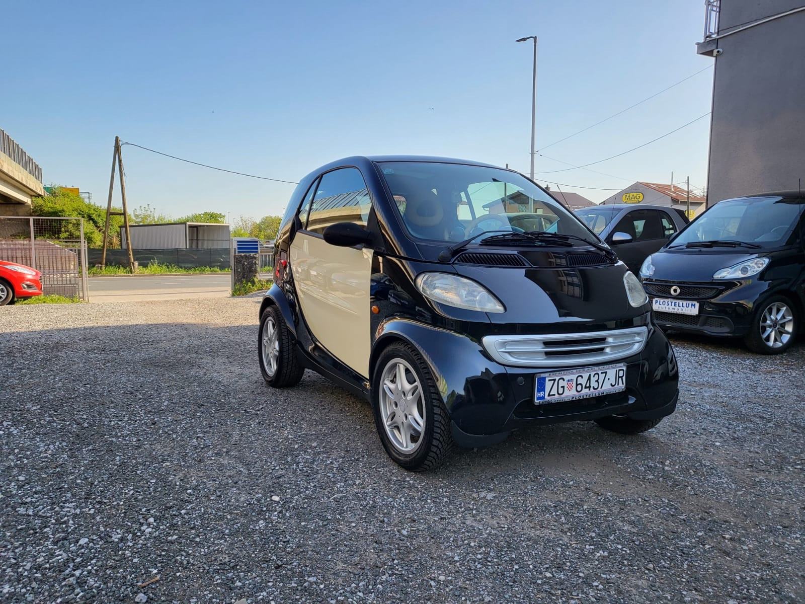 Smart fortwo coupe smart, 1999 god.