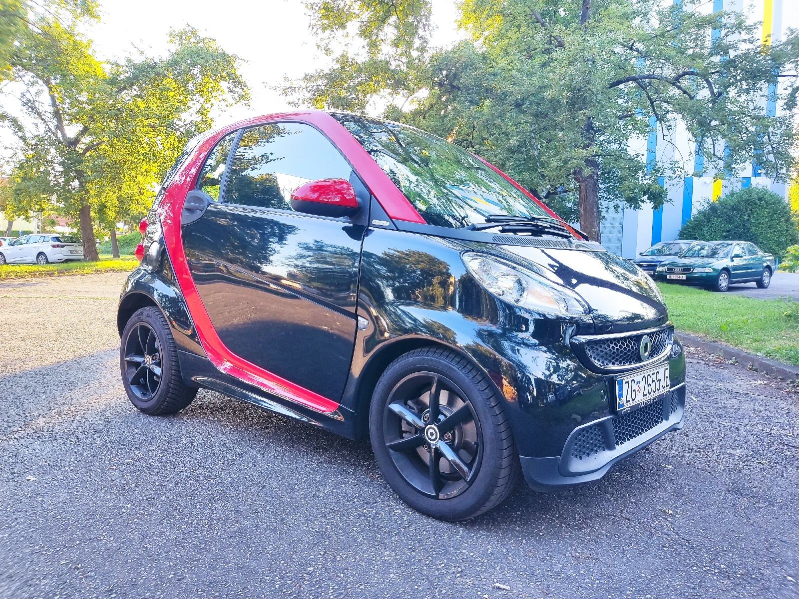SMART fortwo Sharp Red limited edition, 2012 god.