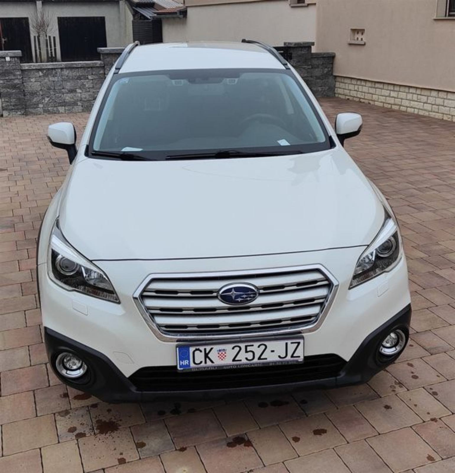 Subaru Outback 2,0 D-S CVT automatik, 2016 god.