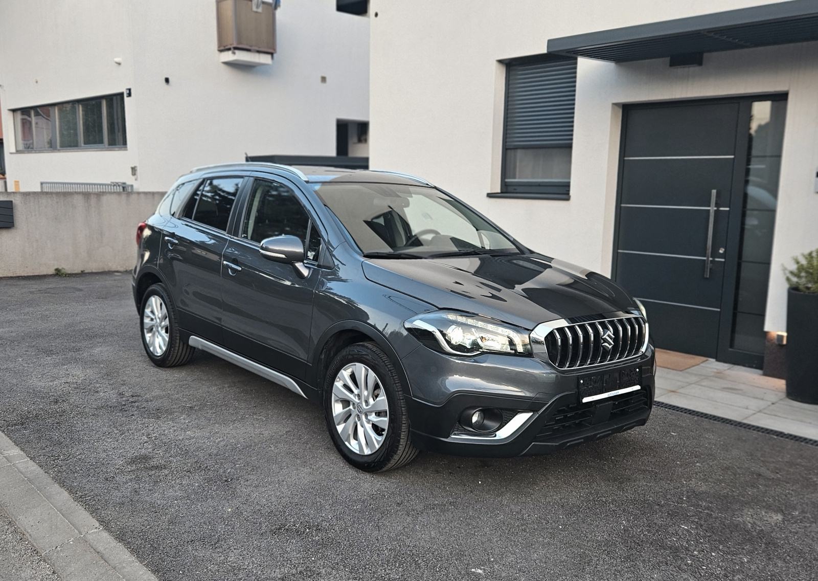 Suzuki SX4 S-Cross 1,0, 1.vl, aut. klima, 2019 god.