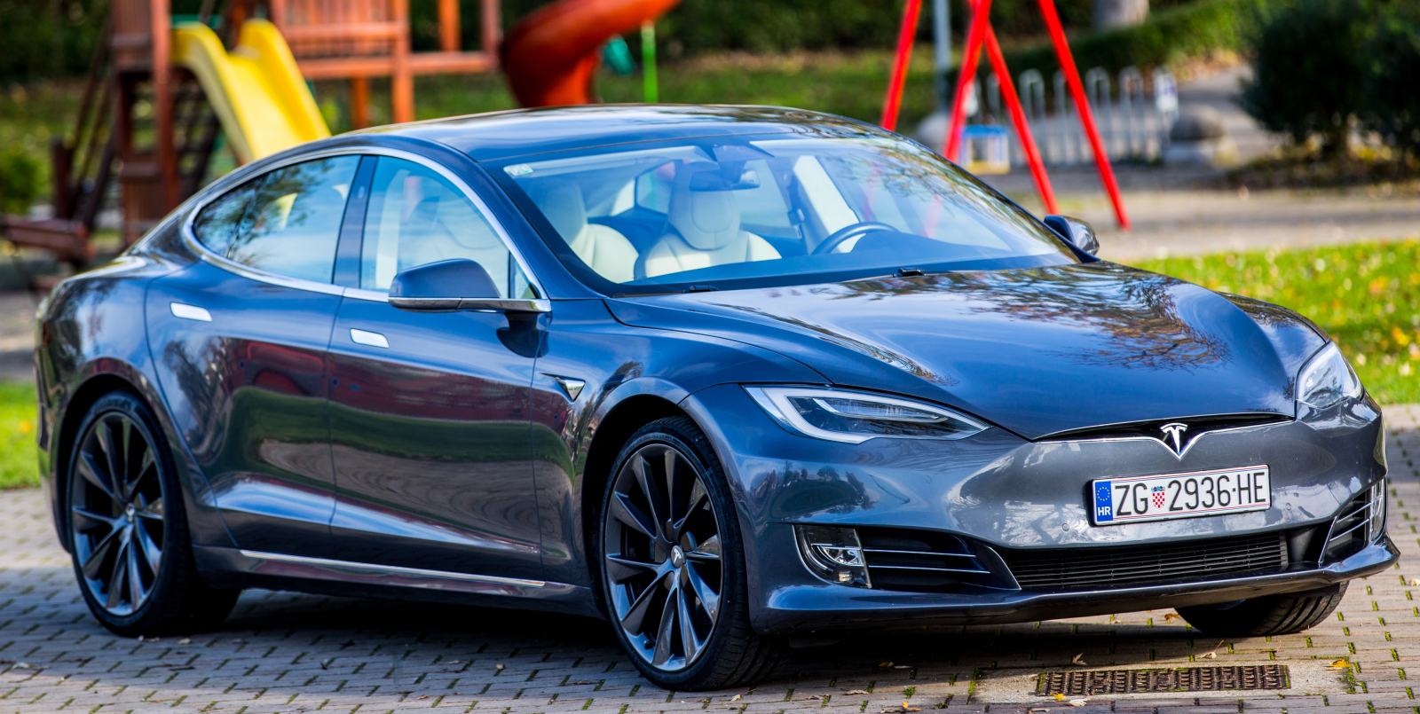 Tesla Model S 100D/CCS/Autopilot2.5, 2019 god.