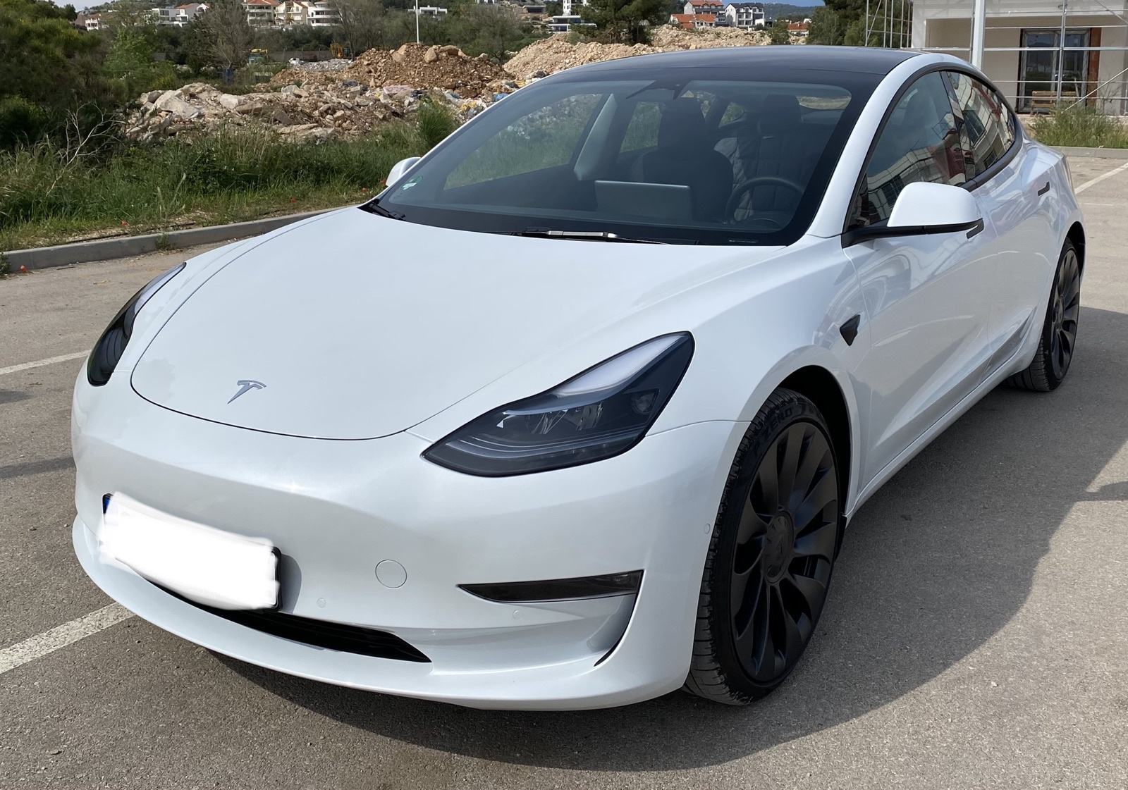Tesla Model 3 Performance 535 KS Dual Motor AMD Ryzen, 2022 god.