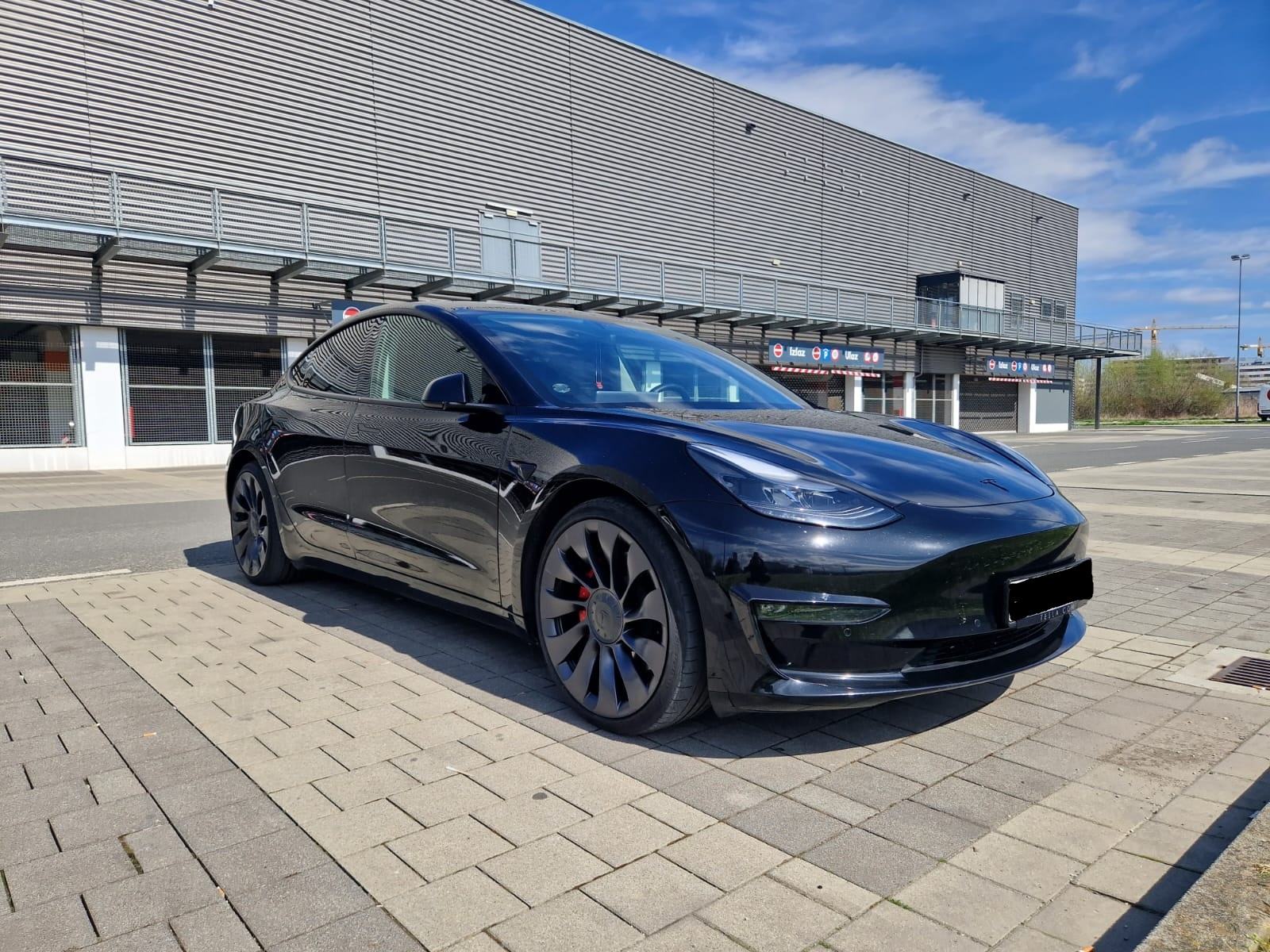 Tesla Model 3 Performance 2021 - 74 kWh, 380 kW, Reg god dana, 2021 god.