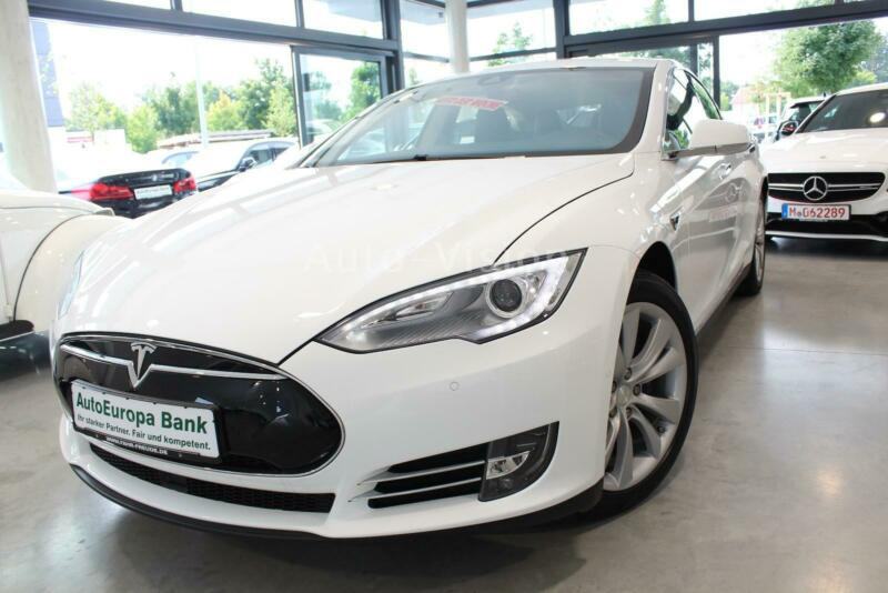 Tesla Model S 60 Tech Paket automatik, 2015 god.