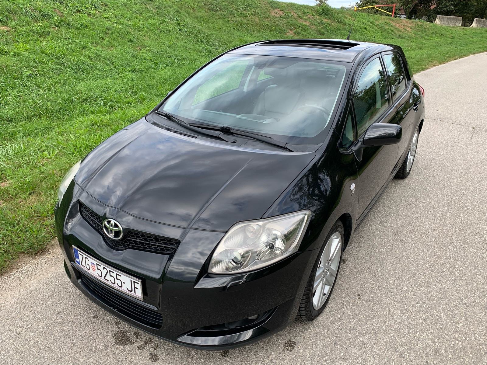 Toyota Auris 2.2 D-CAT, 2006 god.