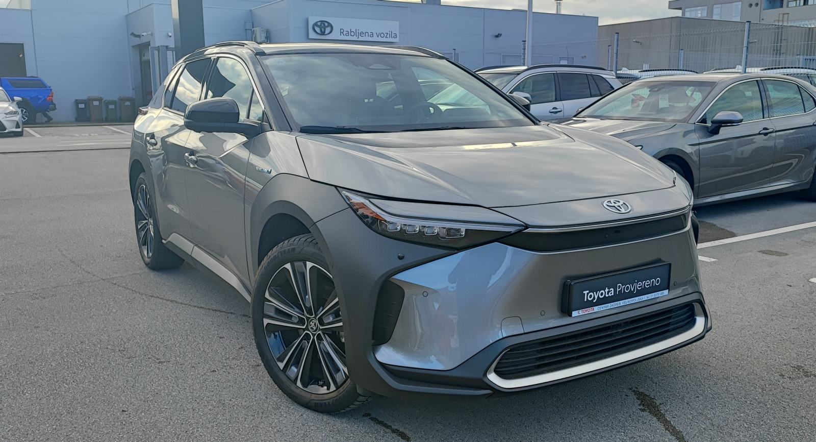 TOYOTA BZ4X AWD Style EV...POSEBNA PONUDA - SNIŽENO!!!, 2022 god.