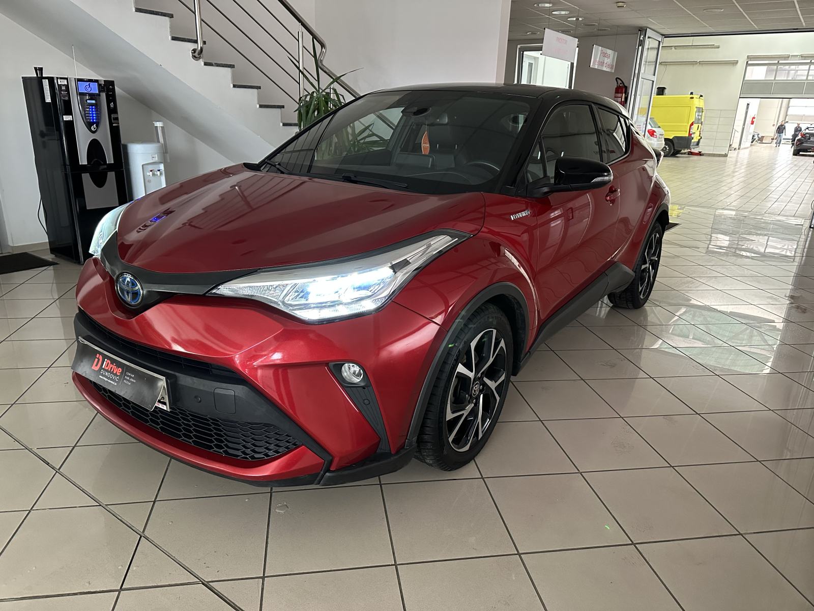 TOYOTA C-HR 1.8 HYBRID C-ULT, HR AUTO, NA IME, 64.000 KM ! REG 04/24 G ...