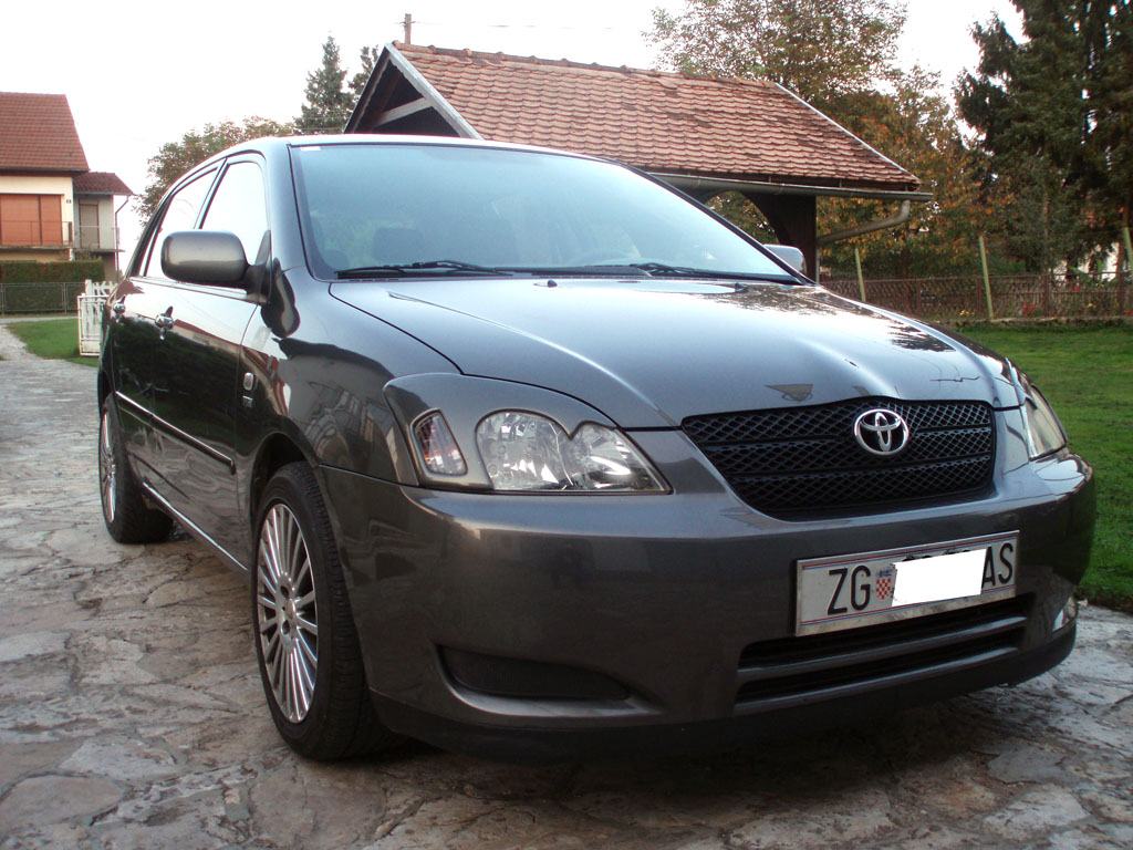 Toyota Corolla vvt-i , 2004 god.