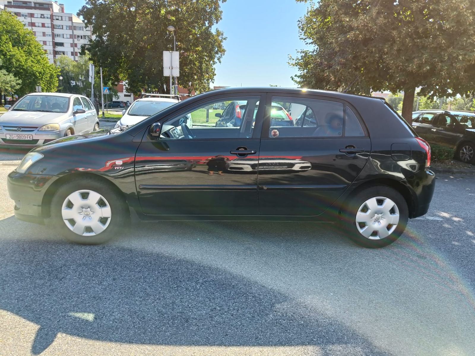Toyota Corolla VVT-I TERRA ------AUTO JE REZERVIRAN (RESERVED ...