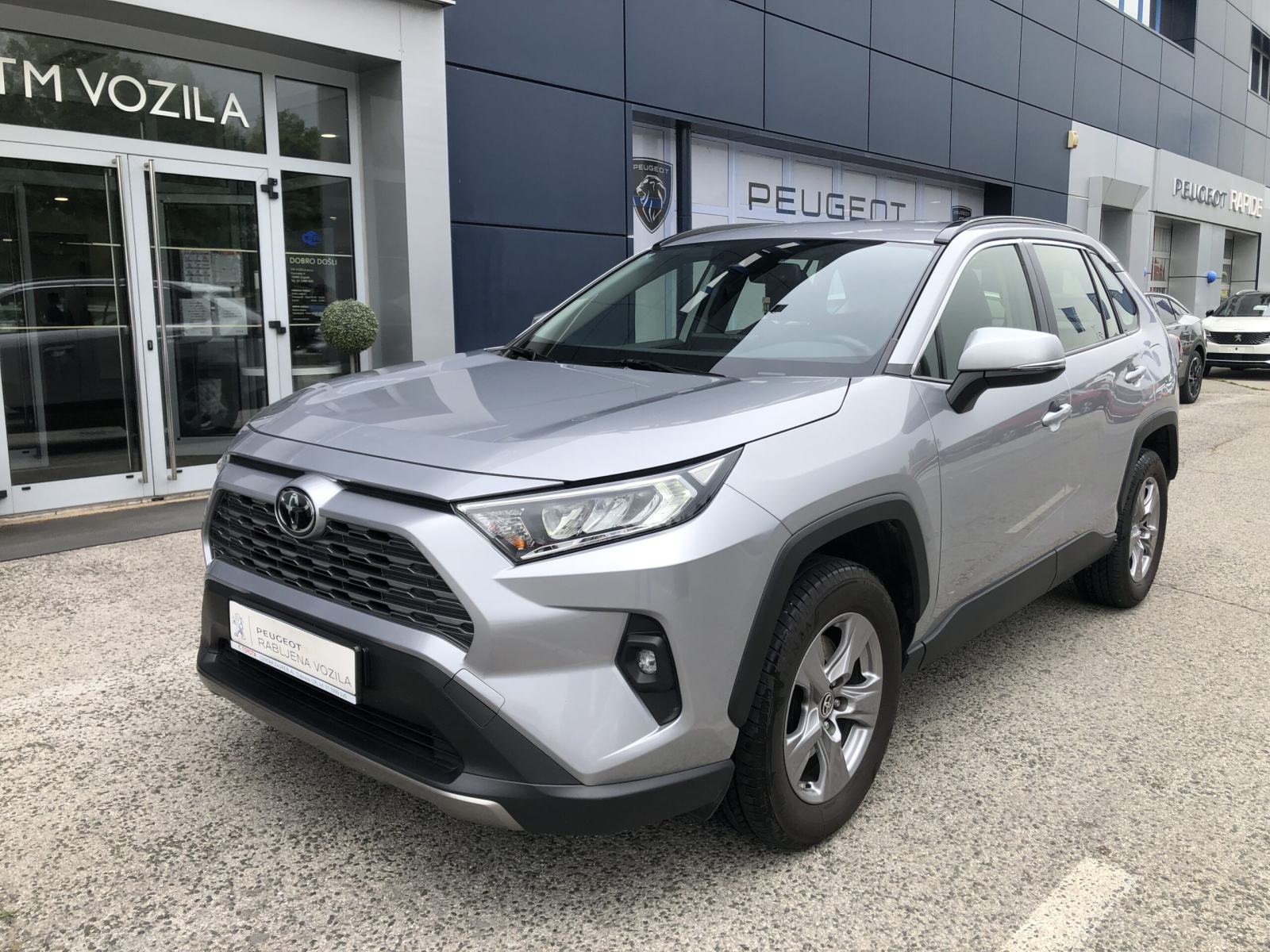 TOYOTA RAV-4 2,0 VVT 175 LIMITED, 2022 god.