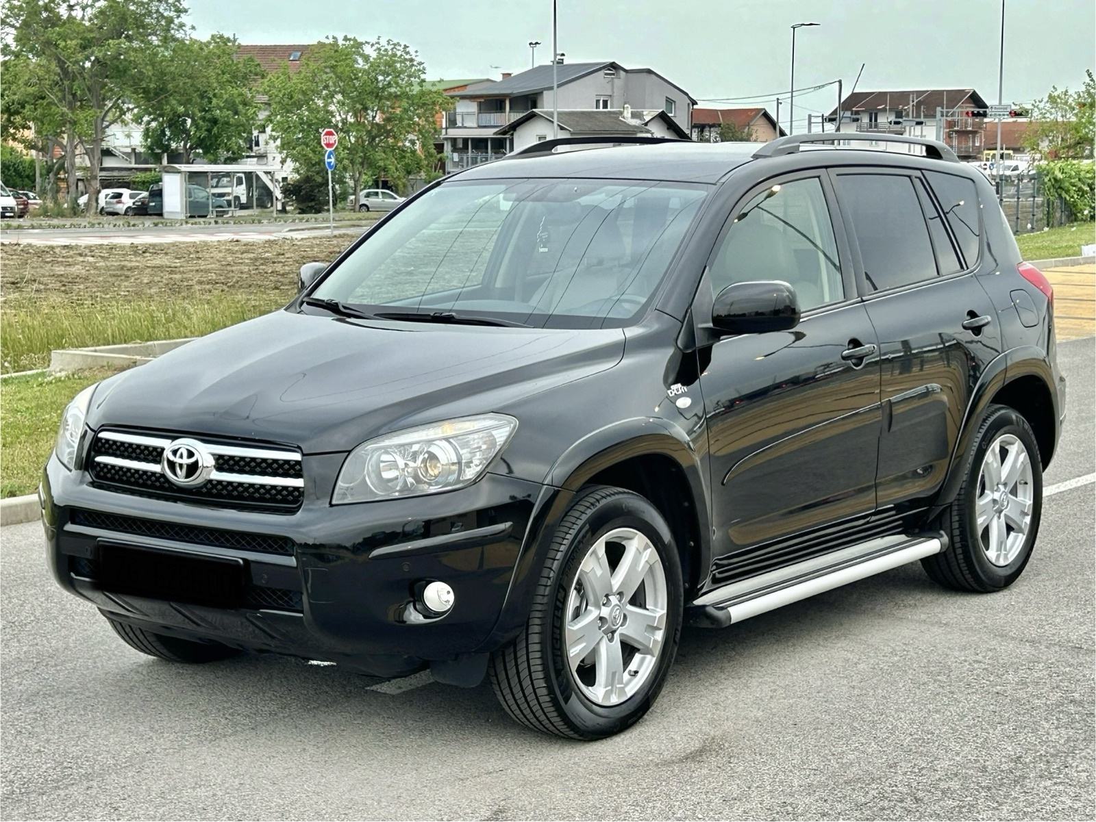 Toyota RAV4 2,2 D-4D * 4x4 * KEYLESS * KAO NOVA * DIESEL * 177 KS * ZG ...