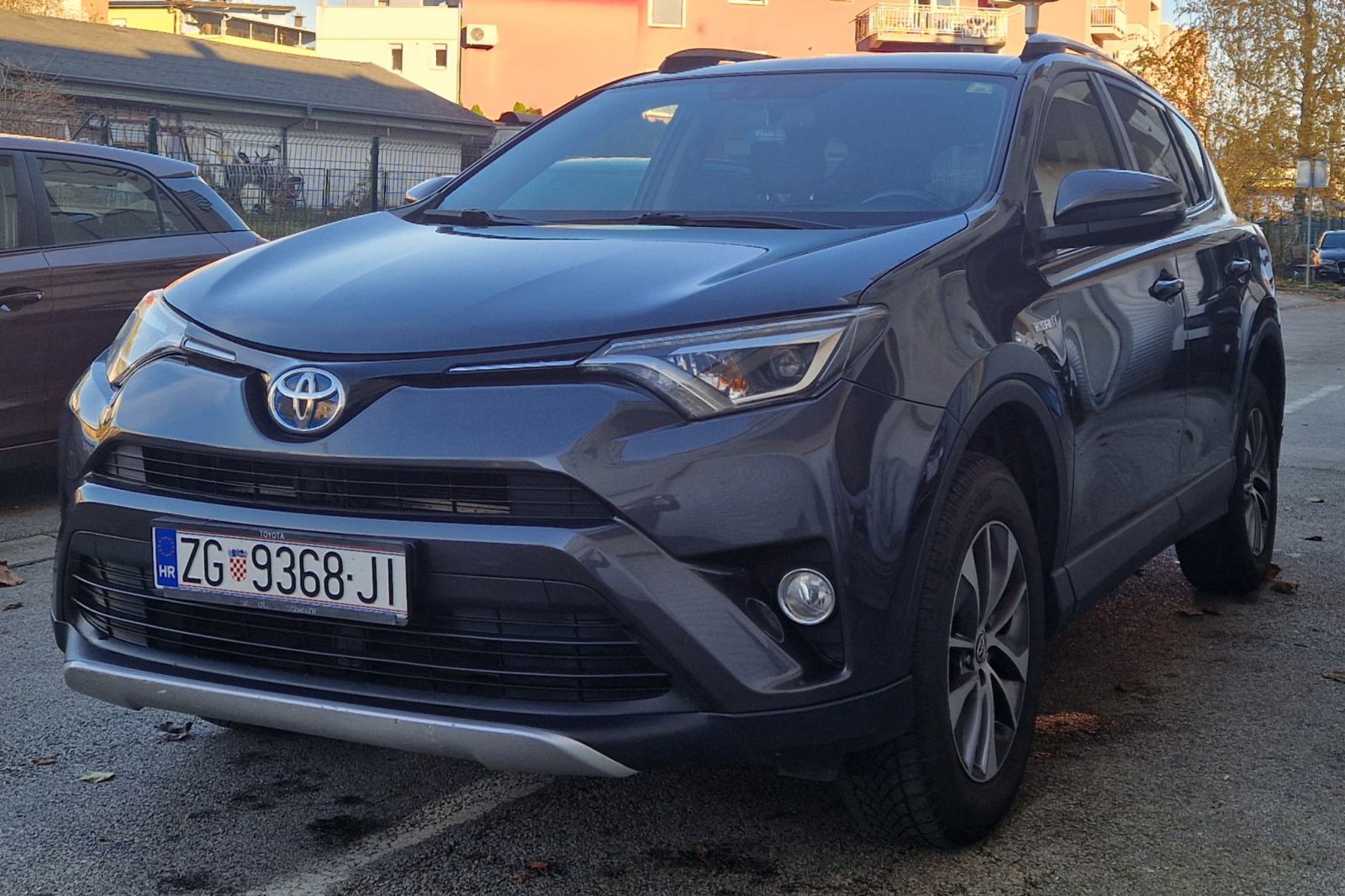 Toyota RAV4 2,5 Hybrid, 2016 god.